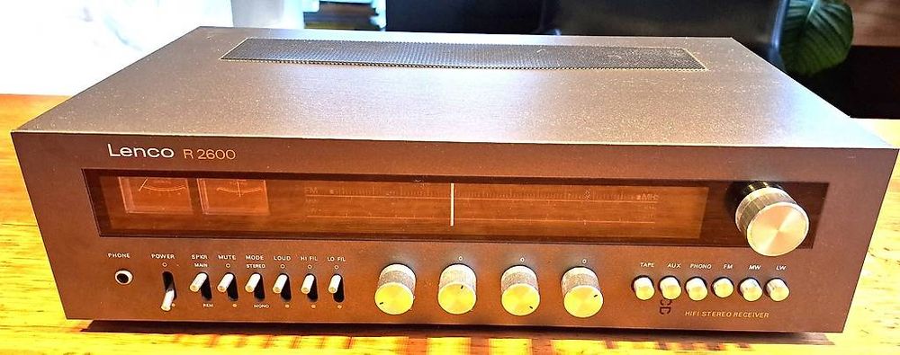 Lenco Receiver R2600 (Gebraucht) in Grüningen für CHF 50 – nur Abholung ...