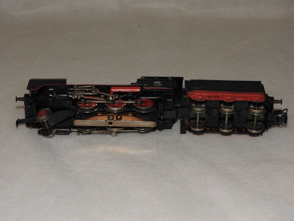 Märklin 3003, DB BR 24 Personenzuglokomotive mit Tender | Kaufen auf Ricardo