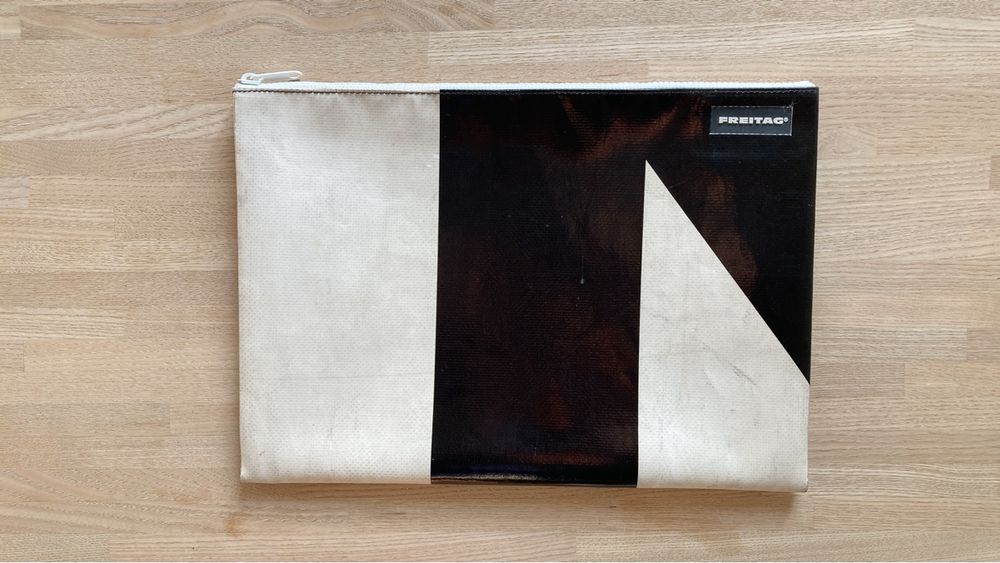 FREITAG F08 DAN Pouch Dokumentenmappe A4 (Gebraucht) in Basel für CHF ...