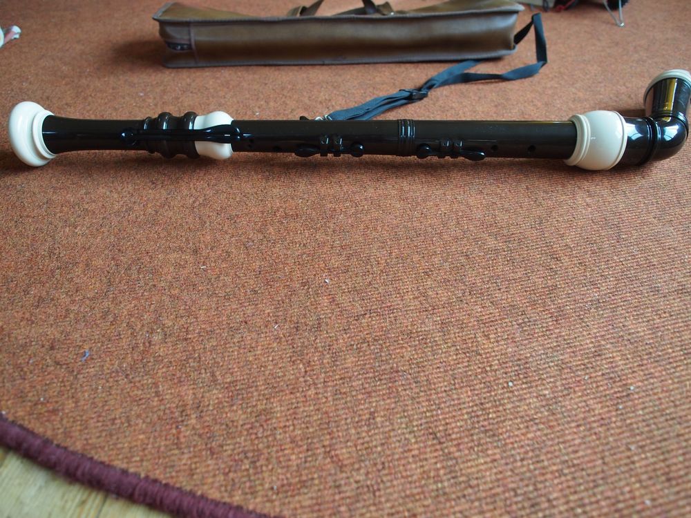 Bass-Blockflöte Yamaha (Gebraucht) in Spiez für CHF 112 – mit Lieferung ...