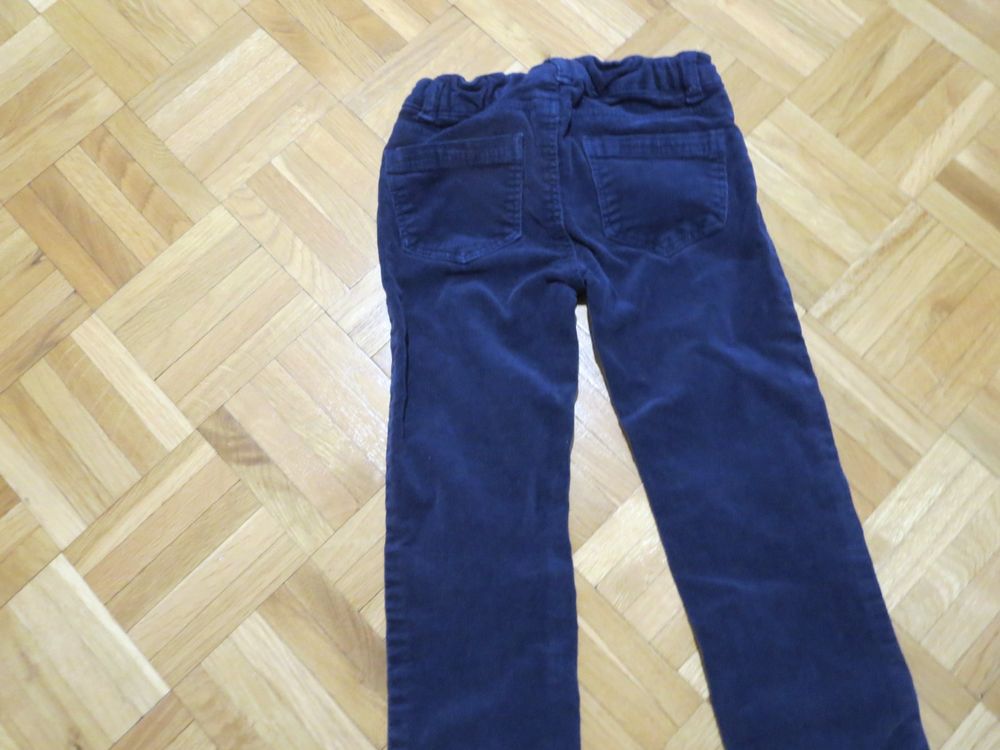 Knaben Manchester Hose /Gr. 3 Jahre (Gebraucht) in Wallisellen für CHF ...