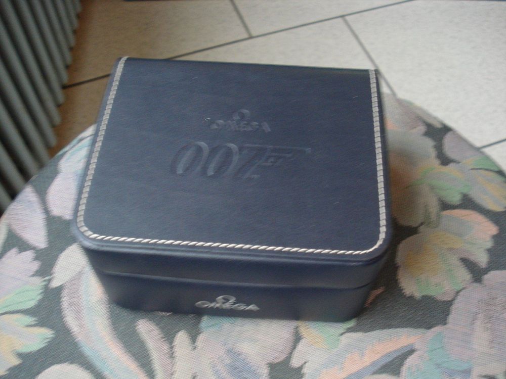 Omega James Bond 007 Uhrenbox | Kaufen auf Ricardo