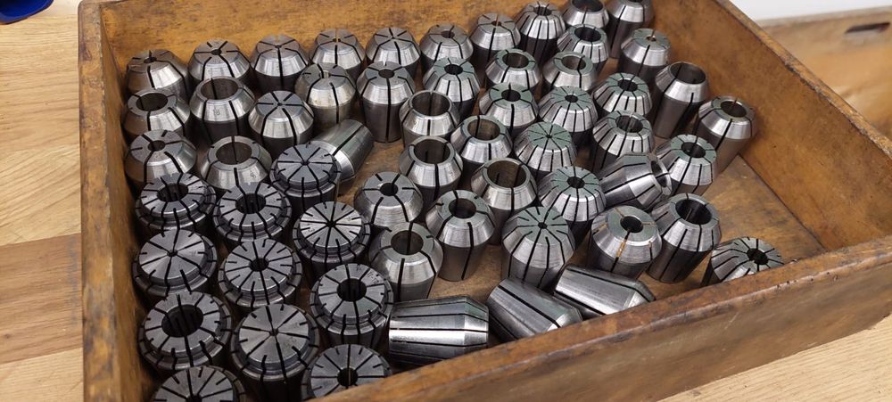 Différentes pinces ER 32 en lot (D'occasion) à Ste-Croix pour CHF 90 ...