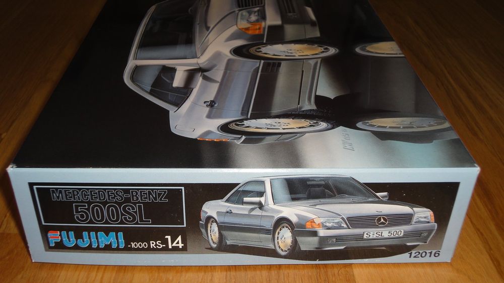 FUJIMI MERCEDES BENZ 500SL 1:24 (Neu (gemäss Beschreibung)) in Frümsen ...