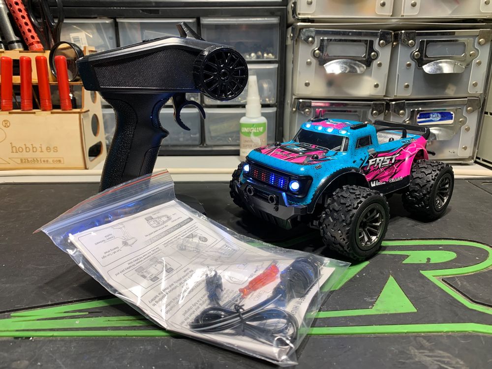 KF Plan R/C Race Game 1:24 2,4 GHZ suuuuper Zustand! (Gebraucht) in für ...