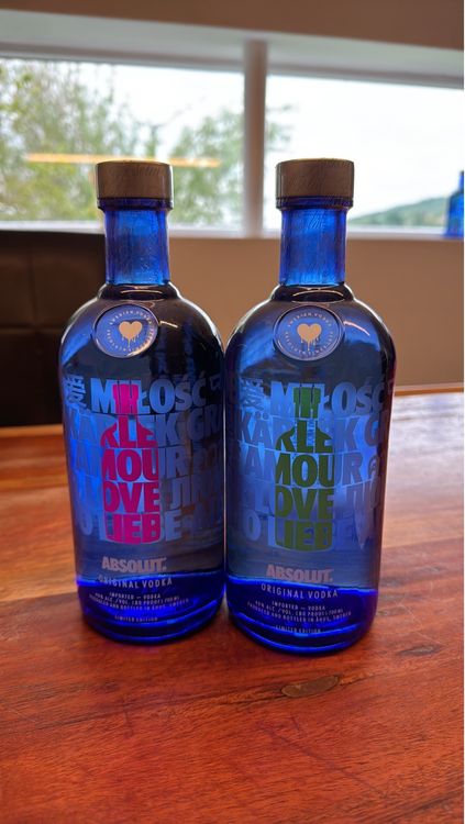 Absolut Vodka "Make Amour Love" Limited Edition 2 Flaschen | Kaufen auf ...