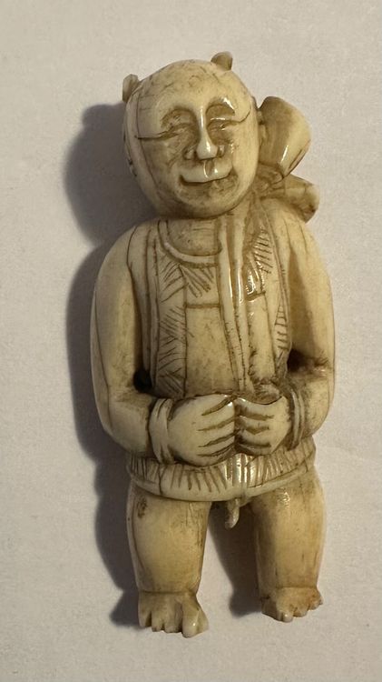 Antike Asiatische Handgeschnitzte Skulptur (Gebraucht) in Root für CHF 19 – mit Lieferung auf ...