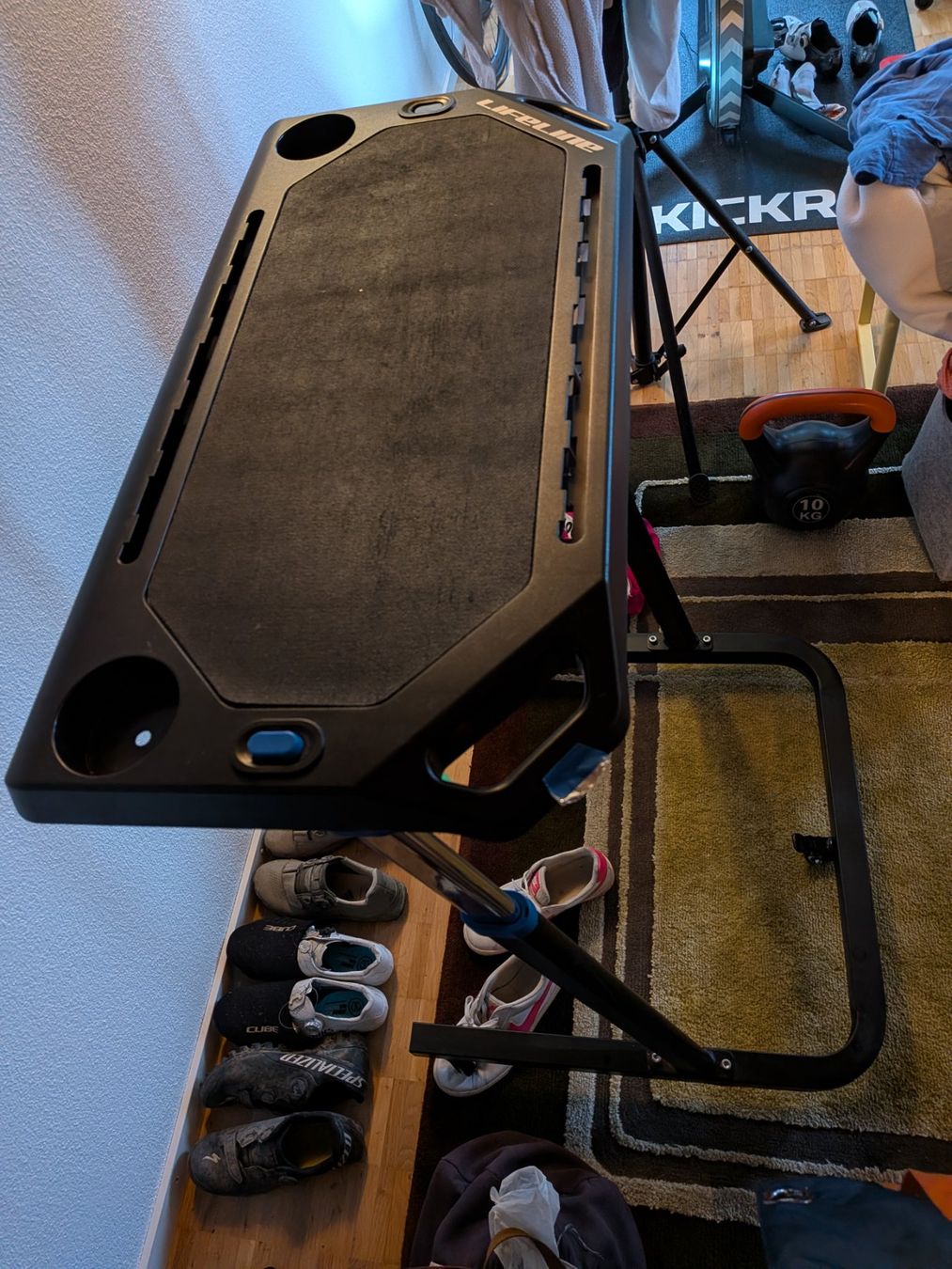 Table d'appoint pour Kickr / home trainer tisch (Gebraucht) in Zug für ...