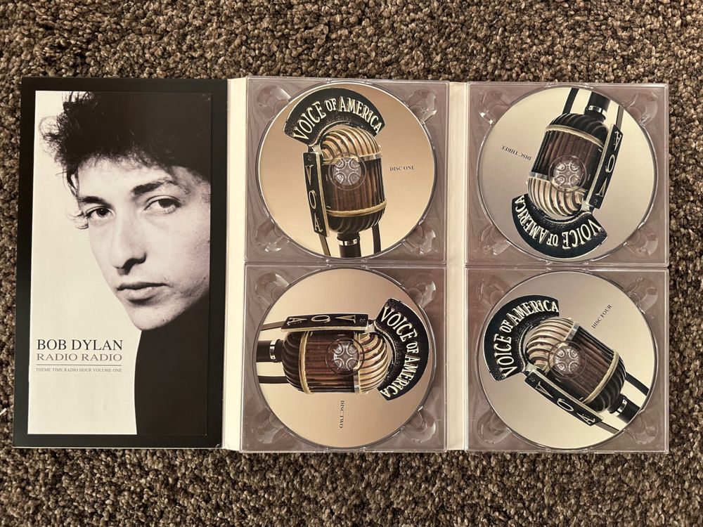 Bob Dylans Themenzeit Radiostunde, Vol. 1 4-CD-BOX RAR (Gebraucht) in Rickenbach SZ für CHF 22 ...