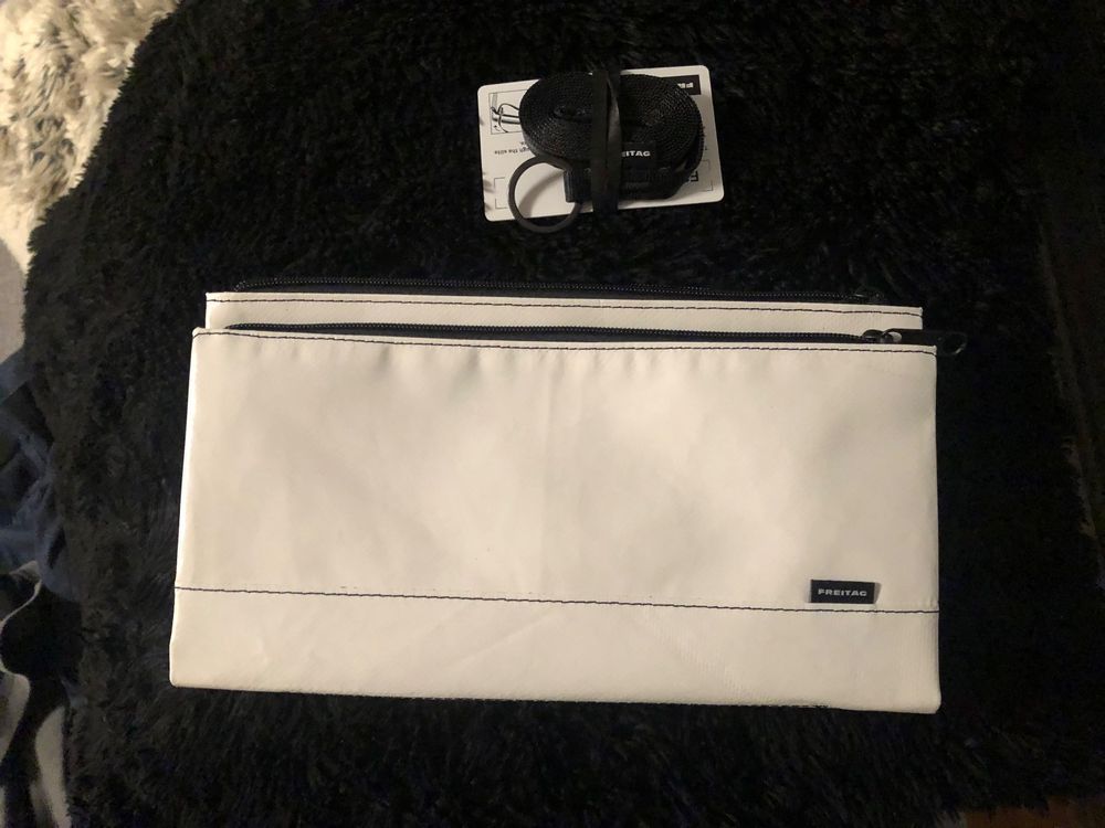 Freitag F271 Masikura Schneeweiss (Neu (gemäss Beschreibung)) in Ebikon für CHF 95 – mit ...