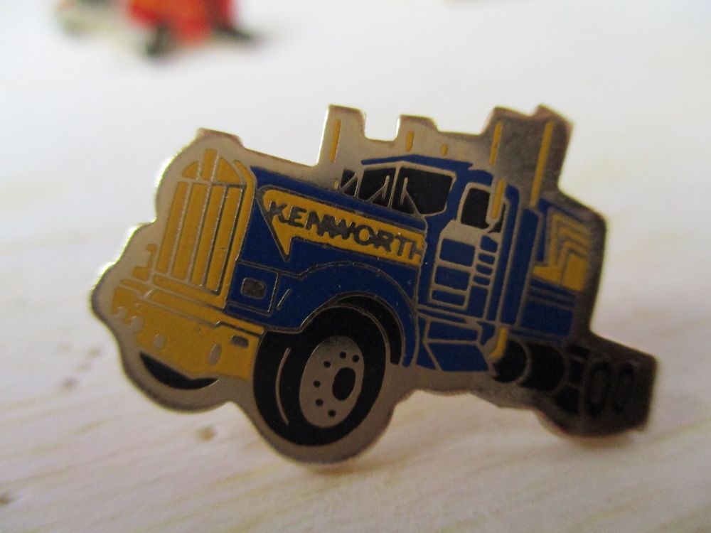 Mack White Lkw Truck USA Pin (Neu (gemäss Beschreibung)) in Felsberg ...
