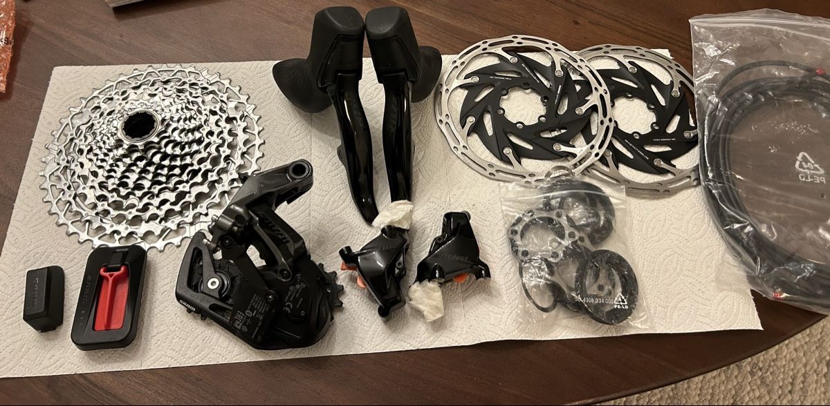 Sram Rival AXS XPLR 12 speed gravel groupset (Neu (gemäss Beschreibung ...