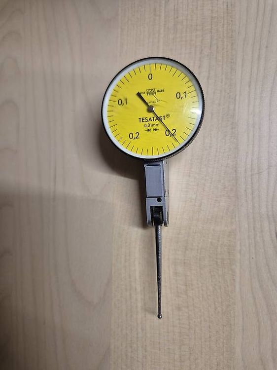 Tesatast Fühlhebelmessgerät Feinzeiger Messuhr 0.01 mm (Gebraucht) in ...