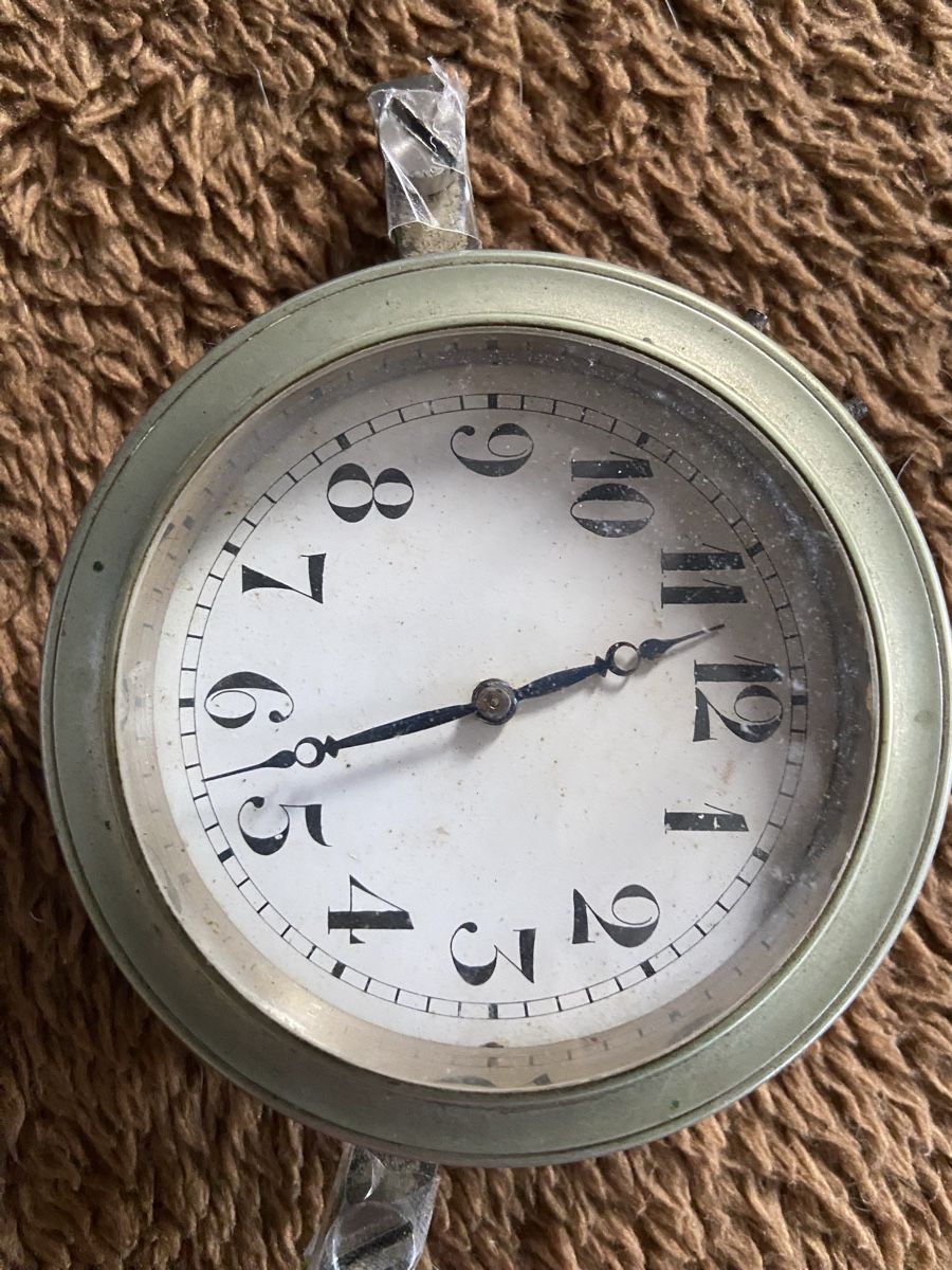 Lot d'horloges anciennes et de montres de poche divers. (D'occasion) à ...