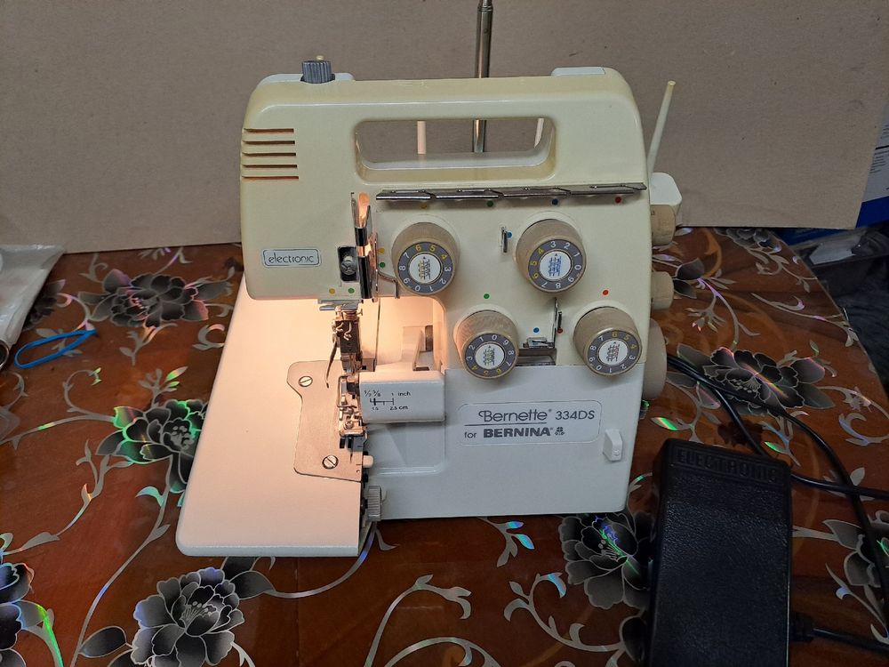 Bernette 334DS for BERNINA (Gebraucht) in Belp für CHF 101 – nur ...
