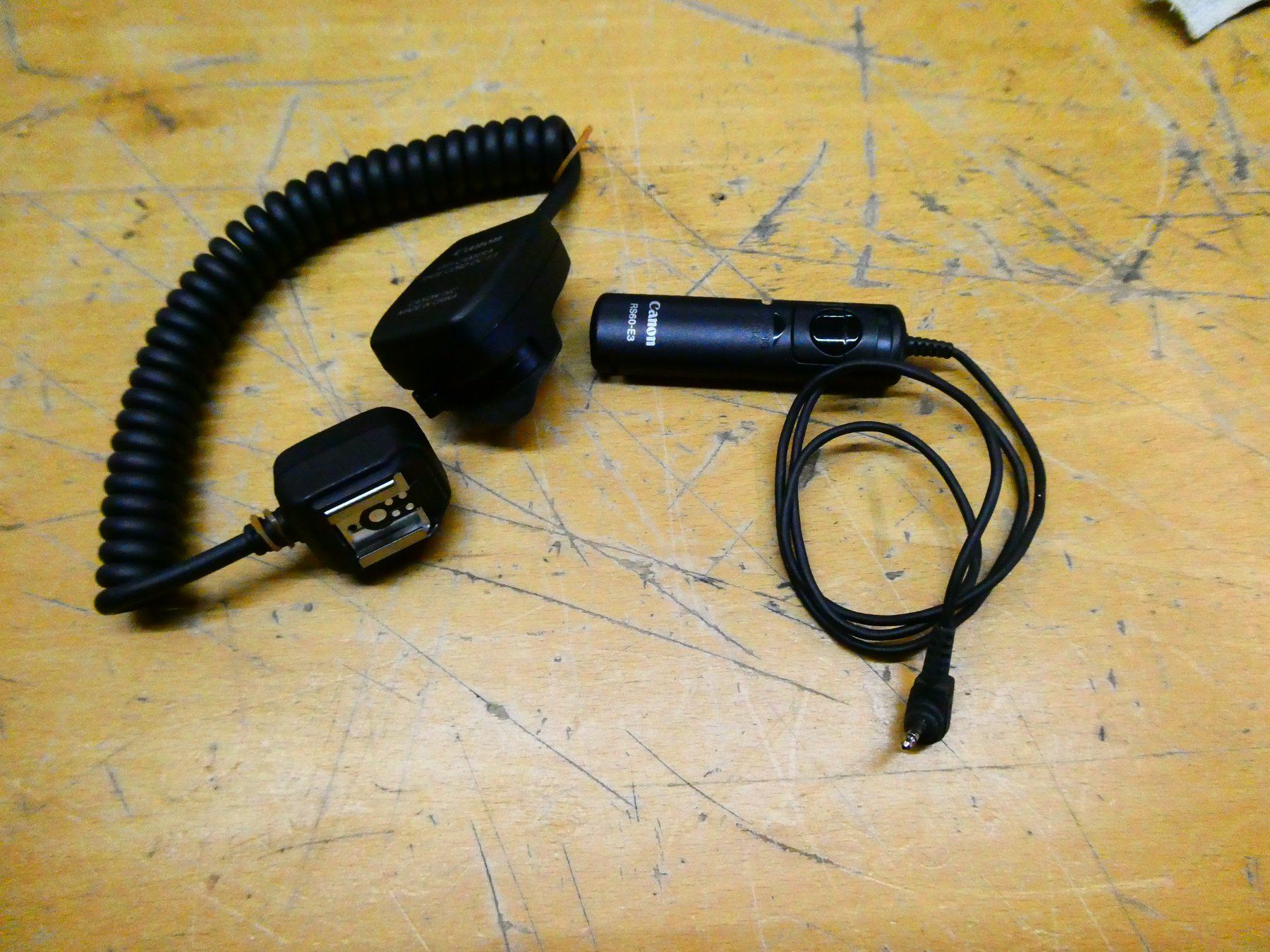 Cable Canon TTL OC-E3 et Déclencheur (D'occasion) à Etagnières pour CHF ...
