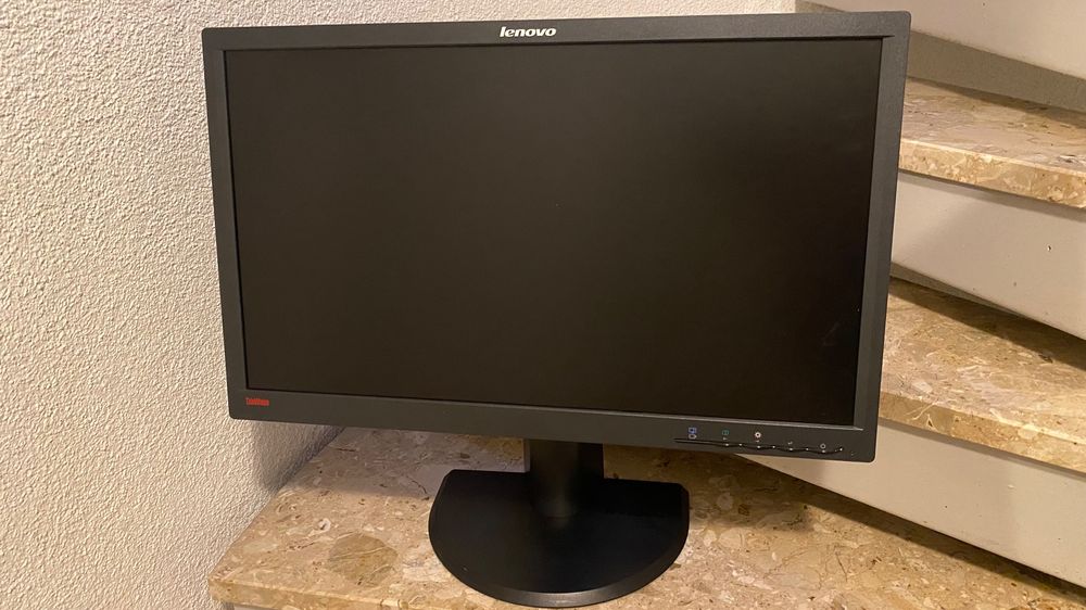 Lenovo 23" Monitor (Gebraucht) in Oberriet SG für CHF 9 – mit Lieferung auf Ricardo kaufen