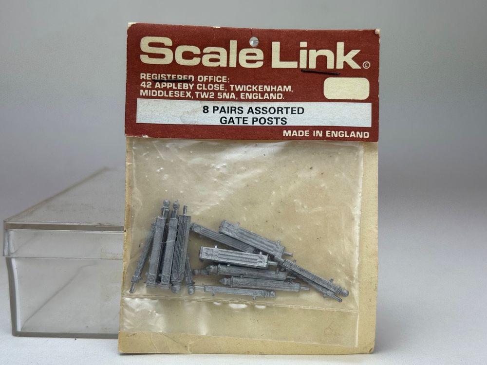GB1- Scale Link Weissmetall Bausatz 8 Paar Zaunpfähle (Gebraucht) in ...