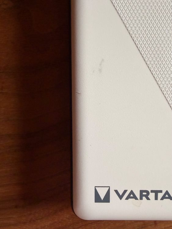 Varta Powerbank Energy 20000mAh (Gebraucht) in Kloten für CHF 10 – mit Lieferung auf Ricardo kaufen
