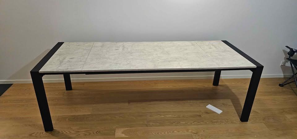 Table extensible neuve et emballé 160/200/240 (Neuf (Voir description ...