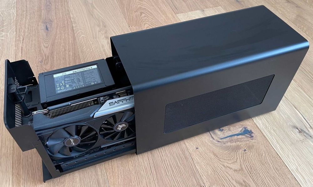 Razor Core X eGPU mit Saphire RX 5700 XT | Kaufen auf Ricardo