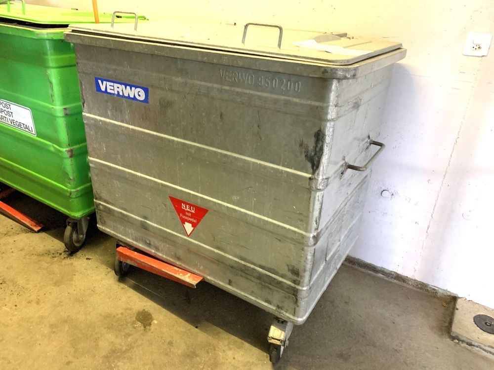 Verwo Kehrichtcontainer 800l ab CHF 1.- | Kaufen auf Ricardo