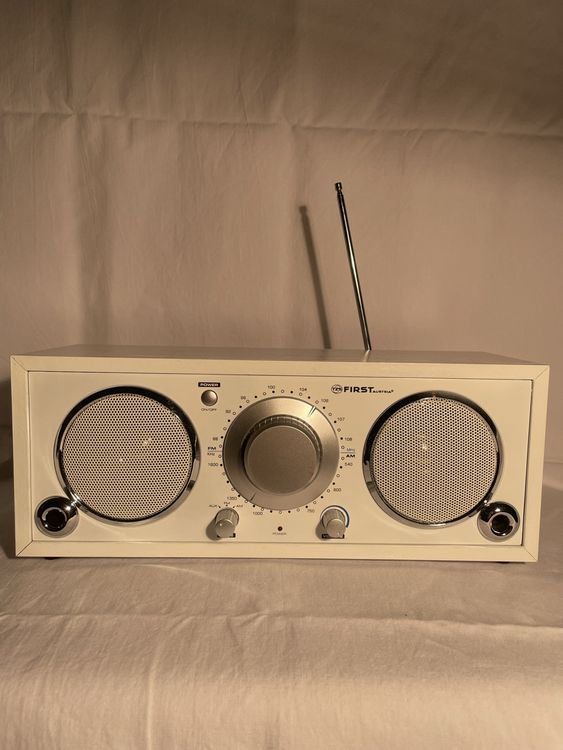 Retro Radio First (Gebraucht) in Zürich für CHF 1 – mit Lieferung auf ...