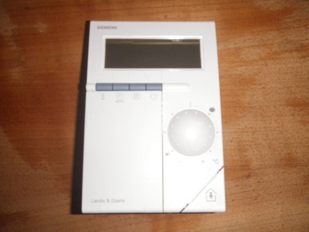 Raumbediengerät Siemens QAW70 (Gebraucht) in Ascona für CHF 25 – mit ...