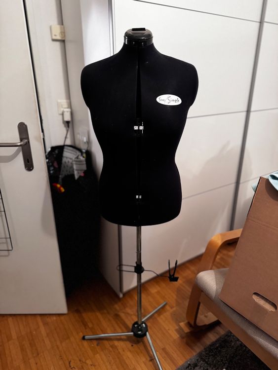 Schneiderpuppe (Neu (gemäss Beschreibung)) in Schwerzenbach für CHF 45 – nur Abholung auf ...
