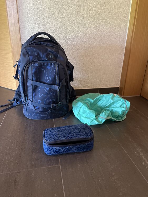 Satch Schulrucksack, Etui und Regenschutz - Top Zustand! (Gebraucht) in ...