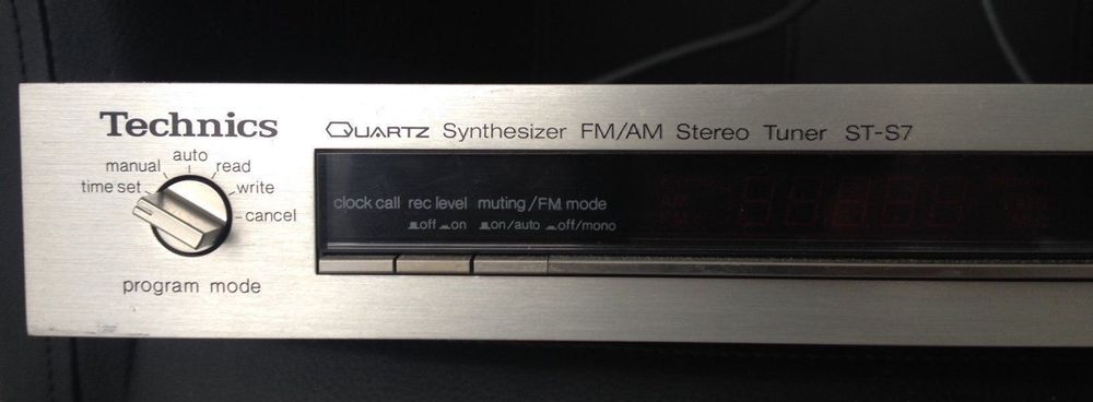 Technics ST-S7 Quartz Synthesizer Tuner (Gebraucht) in Regensdorf für CHF 10 – nur Abholung auf ...