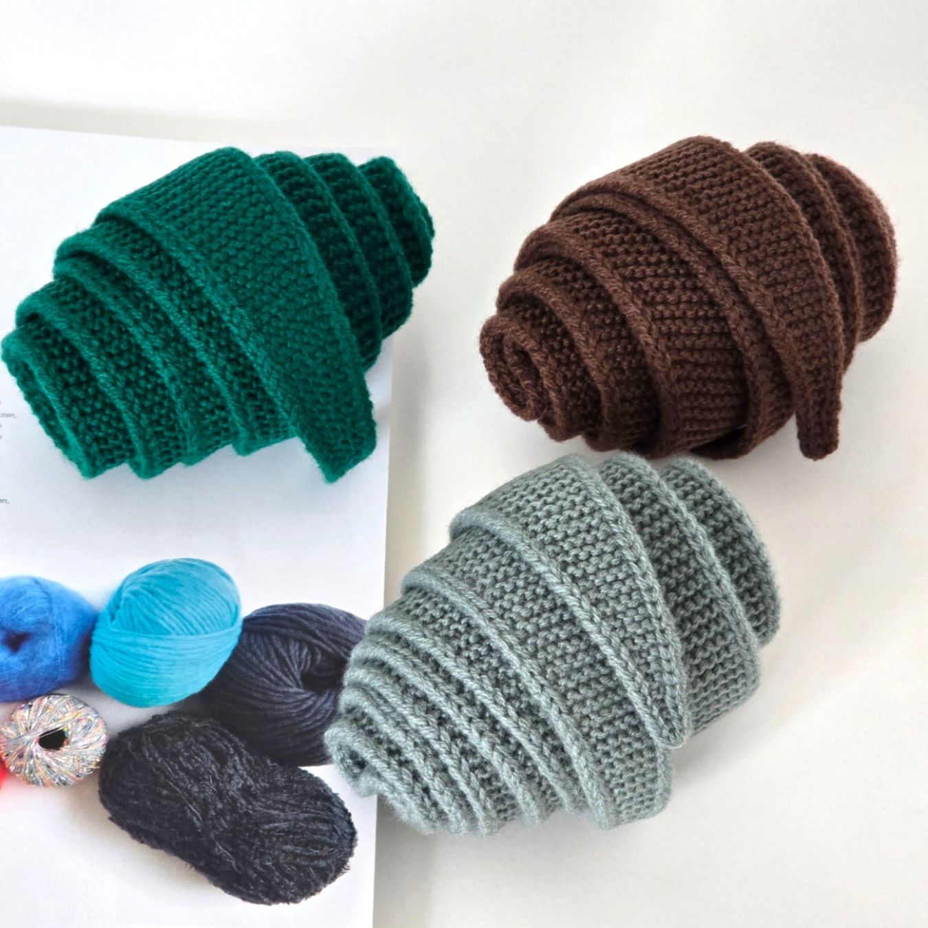 Light Teal Handknitted Sophie Scarf 100% Merino Wool 120cm (Neu und ...