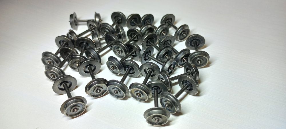 24x Trix 700580 Radsatz isoliert für Märklin H0 1:87 DC (Neu (gemäss ...