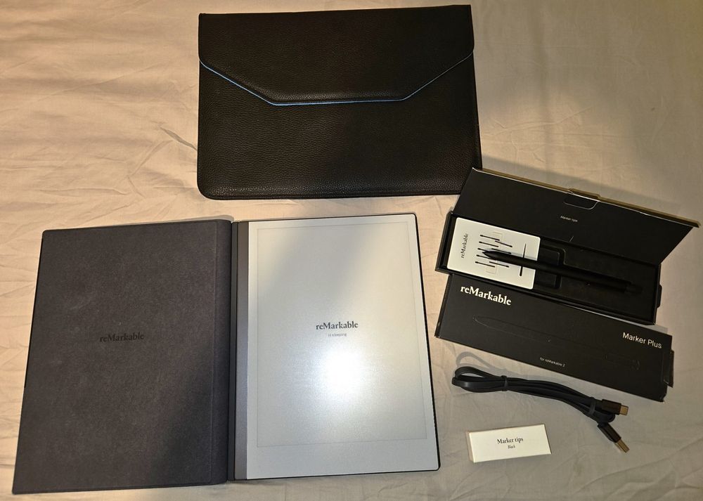 Remarkable 2 (E-Ink Tablet) mit Utensilien (Gebraucht) in Rotkreuz für ...
