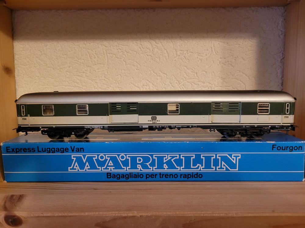 Märklin H0 4093 - DB D-Zug Gepäckwagen Düm - mit OVP (Gebraucht) in Payerne für CHF 12 – mit ...