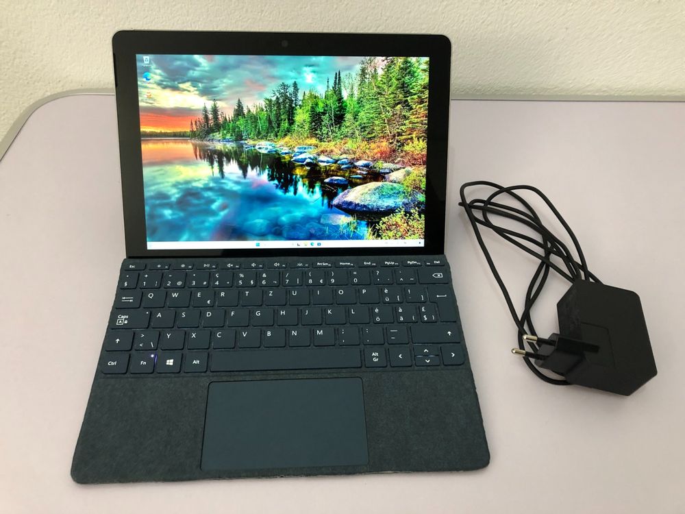 Surface Go mit Windows 11, guter Zustand, 8GB RAM, 128GB SSD | Kaufen auf Ricardo