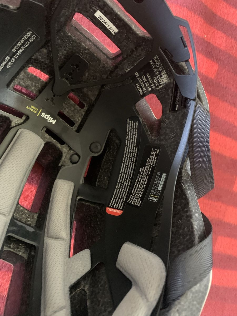 Fast neuer SMITH Fahrradhelm MTB Elektrobike Helm Velohelm (D'occasion ...