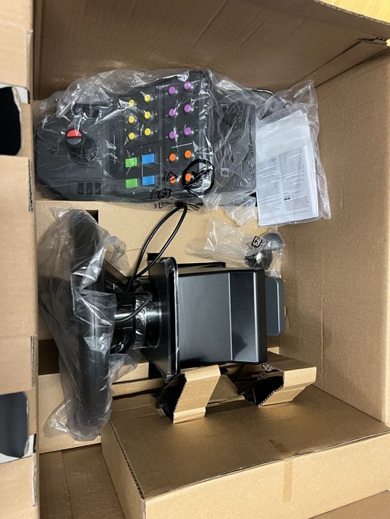 LOGITECH G Saitek Farm Sim Lenkrad & Pedale (Neu (gemäss Beschreibung ...