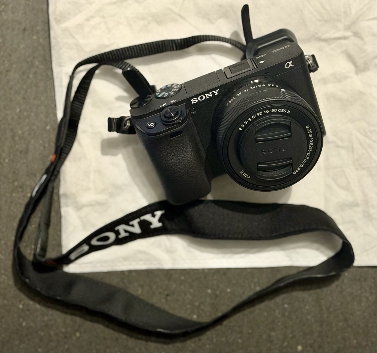 Profi Kamera Sony Alpha 6400 Kit 16-50mm WIE NEU! (Neu (gemäss ...