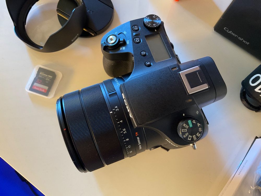 Sony RX 10 M4 Mark IV inkl. Garantie und Zubehör (Neu (gemäss ...