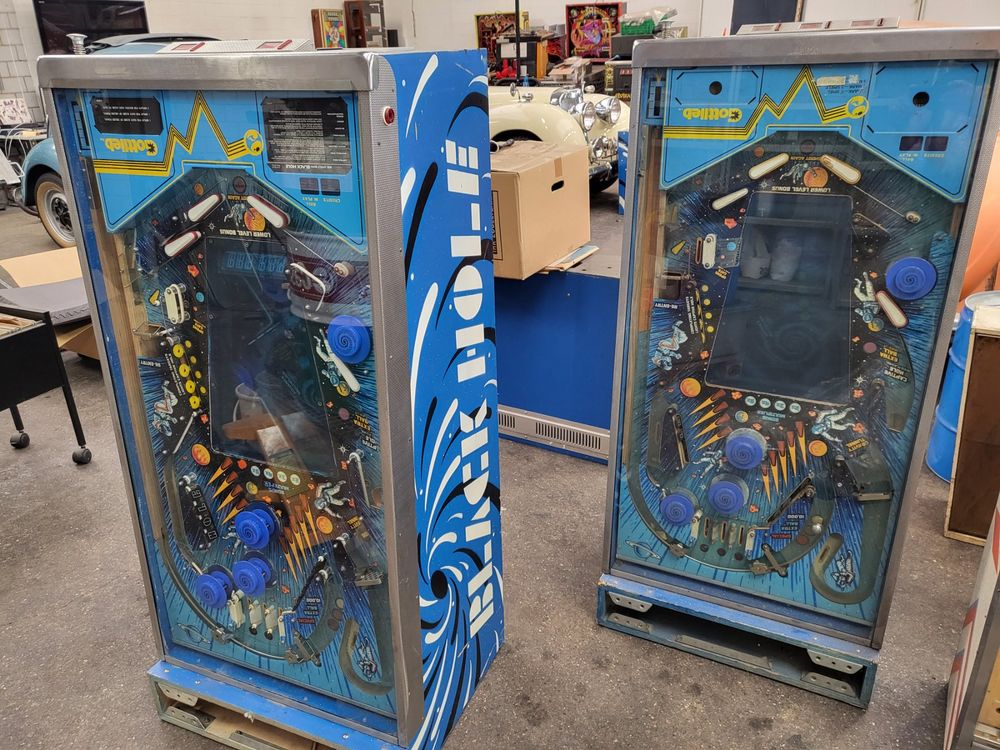 Flipper Black Hole (Gebraucht) in für CHF 2871 – mit Lieferung auf ...