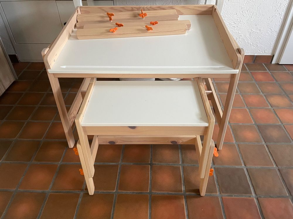 Mitwachsender IKEA Kindertisch mit Hocker | Kaufen auf Ricardo