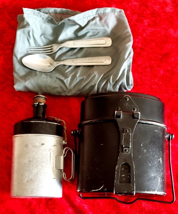 Gamelle, Trinkflasche, Besteck der Schweizer Armee (Gebraucht) in Reinach BL für CHF 5 – mit ...