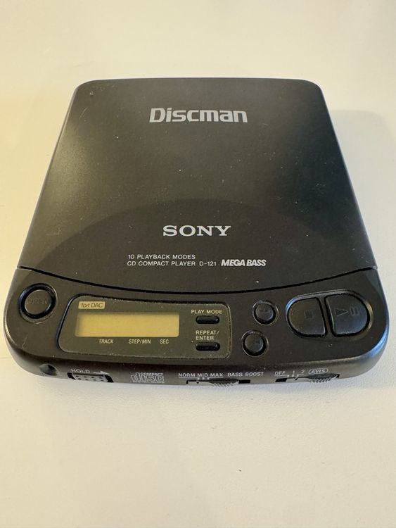Sony Discman D-121, Discman - Portabler CD-Player, MEGA BASS (Gebraucht) in Zürich für CHF 35 ...