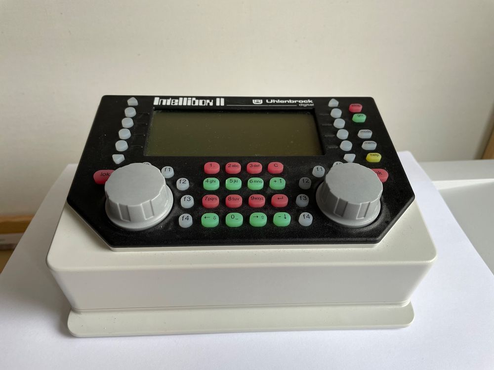 Uhlenbrock Digitalzentrale Intellibox II mit Trafo | Kaufen auf Ricardo