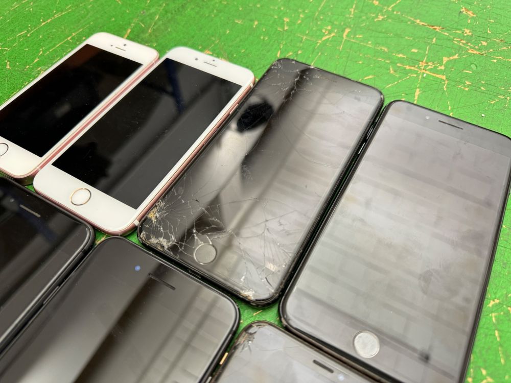 7x iPhone Bundle | Kaufen auf Ricardo