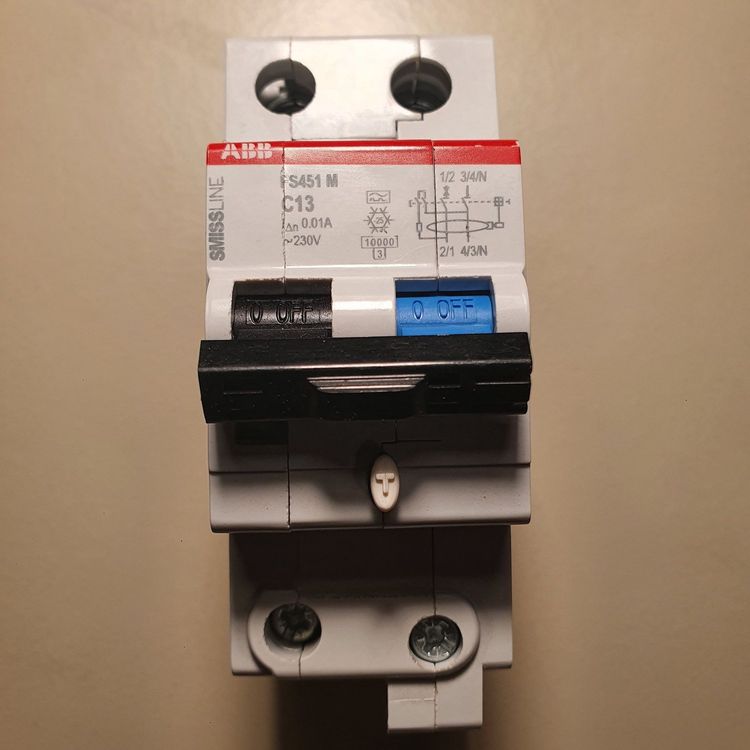 ABB FI-Schalter C13 13A/0.01A | Kaufen auf Ricardo
