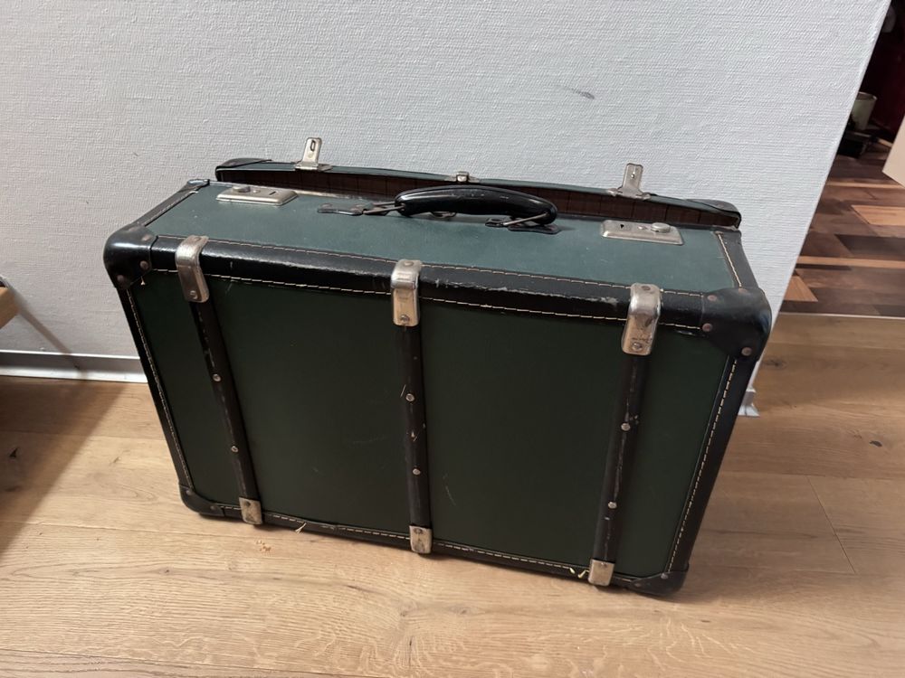 Alter Koffer (Gebraucht) in für CHF 8 – nur Abholung auf Ricardo kaufen