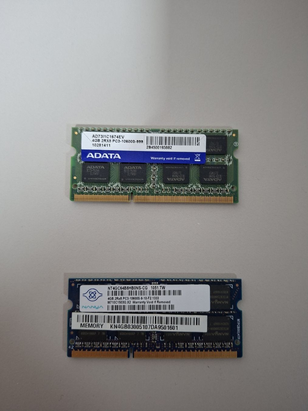 Nanya / ADATA RAM 4GB (2x2GB) PC3 Laptop SO-DIMM Speicher (Gebraucht ...