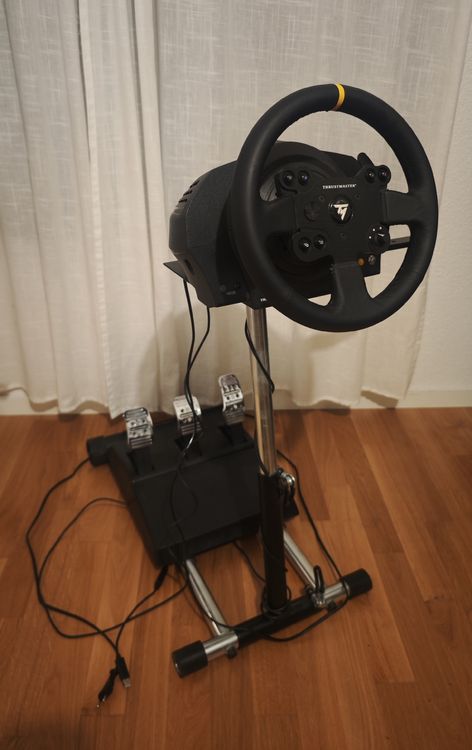 Thrustmaster TX (Xbox/PC) + Wheelstand Pro (Gebraucht) in Satigny für ...